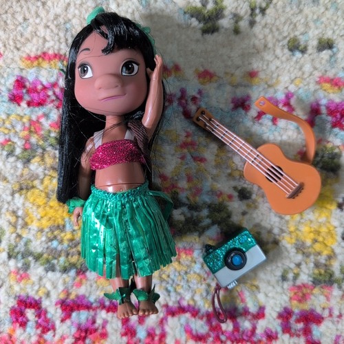 Disney Store Animators Collection Lilo Mini Doll Playset, Guitar ...