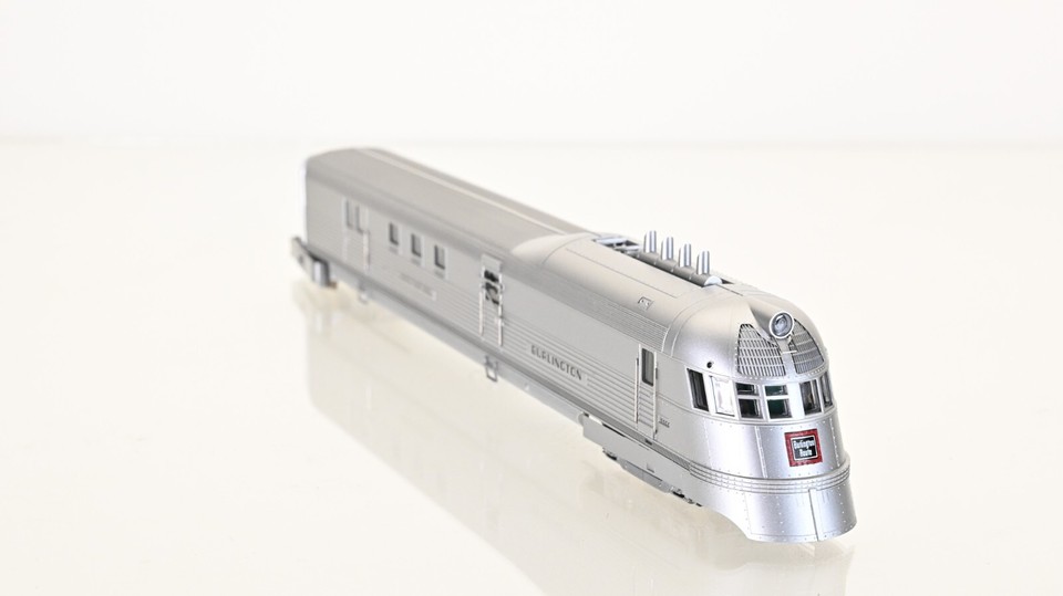 Con-Cor Pioneer Burlington Zephyr 3 Car set DCC HO scale | eBay