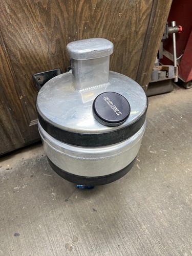 Fuel tank, IMCO, 4 1/2 gal, upright. Aluminum Bullet Tank 10″ x 18″, w ...