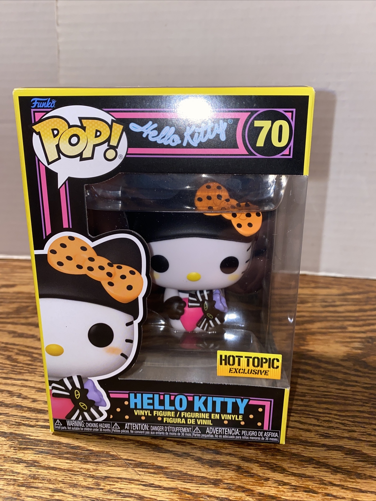 Funko Pop! Vinyl: Hello Kitty - Hello Kitty (Black Light) - Hot Topic (HT) (Exclusive) #70 for ...