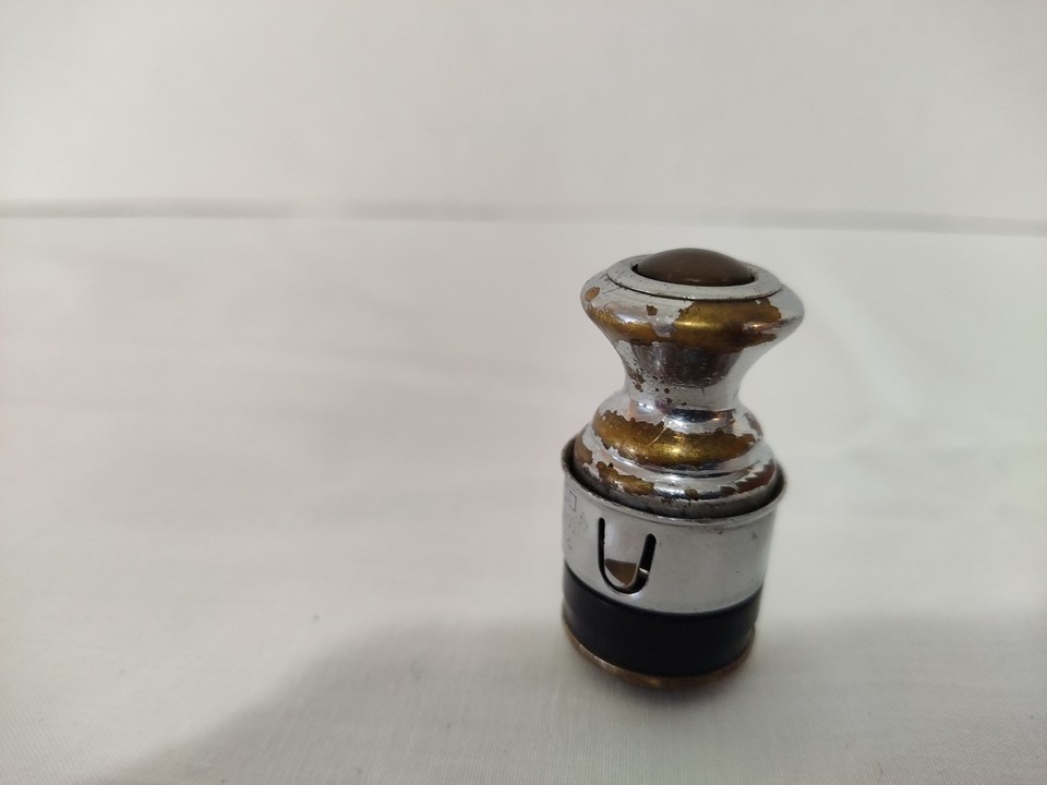 VINTAGE 1930's GREEN CASCO PAT. NO 1736544 CATS EYE CIGARETTE LIGHTER ...