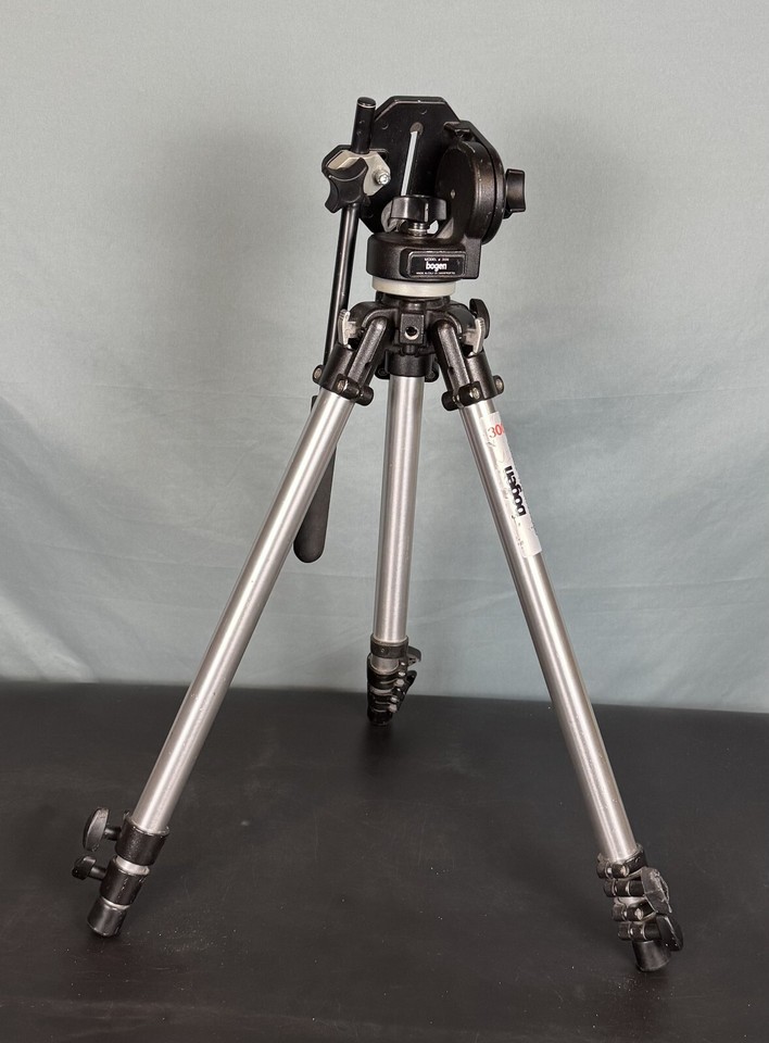 Manfrotto Bogen 3001 Tripod w/ Aluminum Legs and 3126 Head Made in ...
