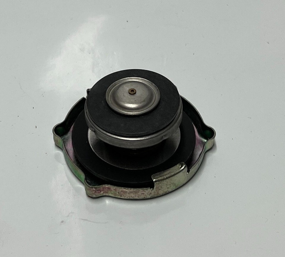 130704C1 Genuine International Radiator Cap OEM - New | eBay