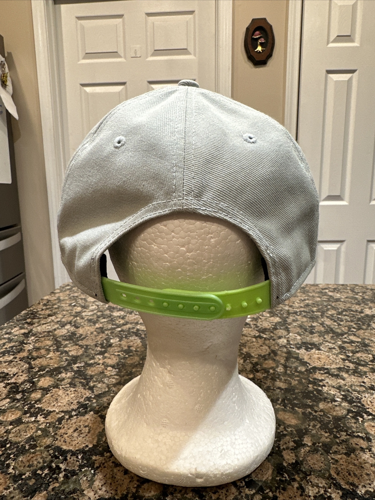 Nike Lebron James King Crown SnapBack Cap Hat 637593-… - Gem