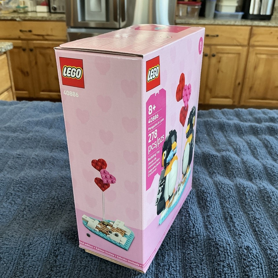 Lego 40886 Penguins In Love Valentine Set. Good Box. In Hand. Ships ...