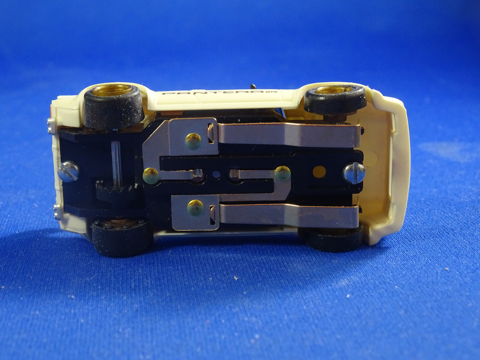 ROAD RACE REPLICAS WHITE/GOLD PANTERA GT5 HO SLOT CAR- RRR AURORA T-JET ...