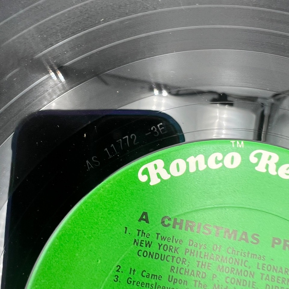 A Christmas Present Ronco Pop-Up Gatefold Xmas LP Julie Andrews VG ...