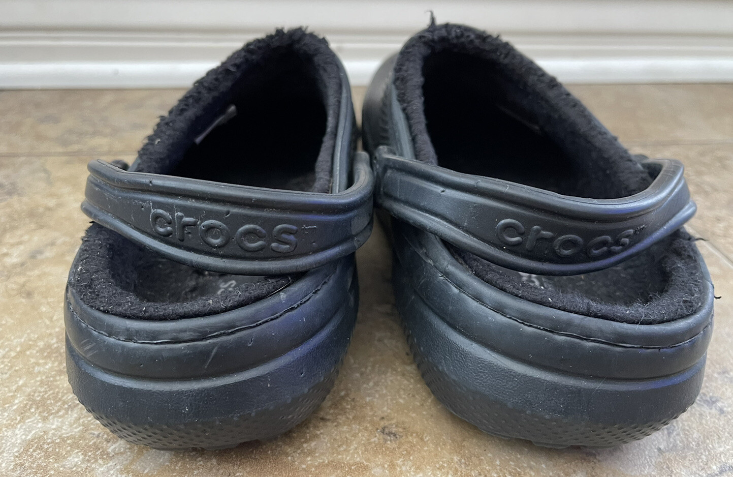Crocs Classic Black Fur Lined Clogs Women 11 Men 9 on… - Gem
