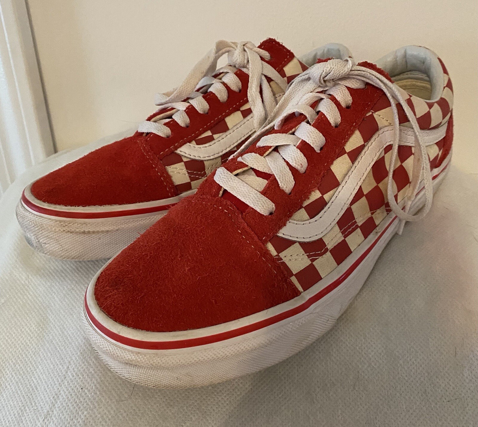 VANS OLD SKOOL RED/WHITE SOLID CHECKERBOARD SNEAKERS - Gem