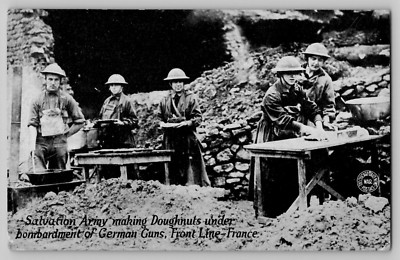 WWI WW1 Chicago Daily News Postcard Salvation Army Donuts Front Line in ...