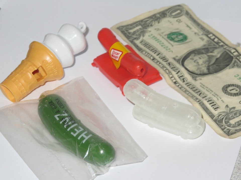 Vintage Toy Whistles Oscar Mayer Weiner Heinz Pickle Dairy Queen Ice ...
