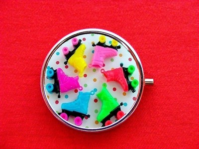 ROLLER DERBY SKATE WHEEL RING TRINKET STASH ROUND MINT METAL PILL BOX ...
