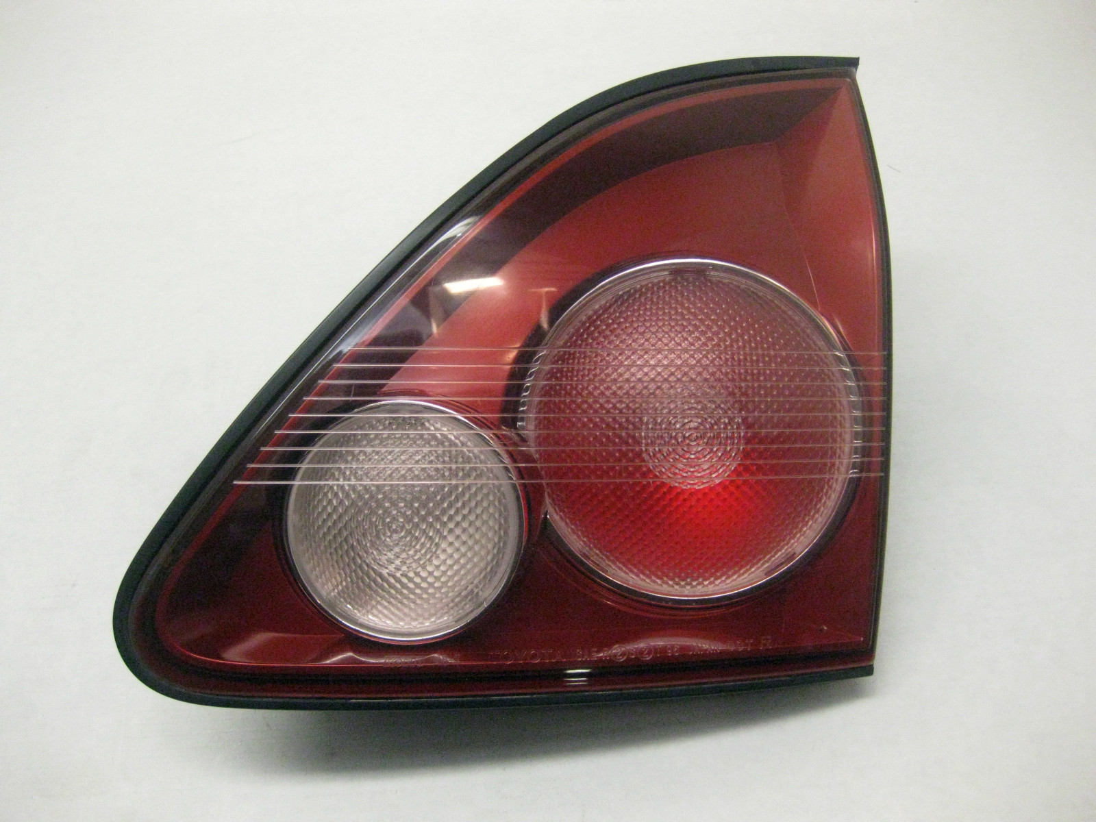 1999 LEXUS RX300 TAIL LIGHT LAMP RIGHT SIDE REAR INNER OEM 99 00 01 02 ...