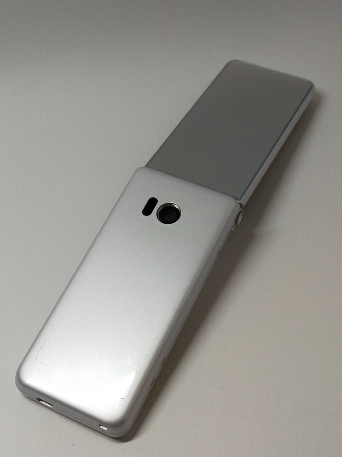 SHARP AQUOS Keitai 2 601SH Softbank White Unlocked SIM Free FLIP PHONE ...