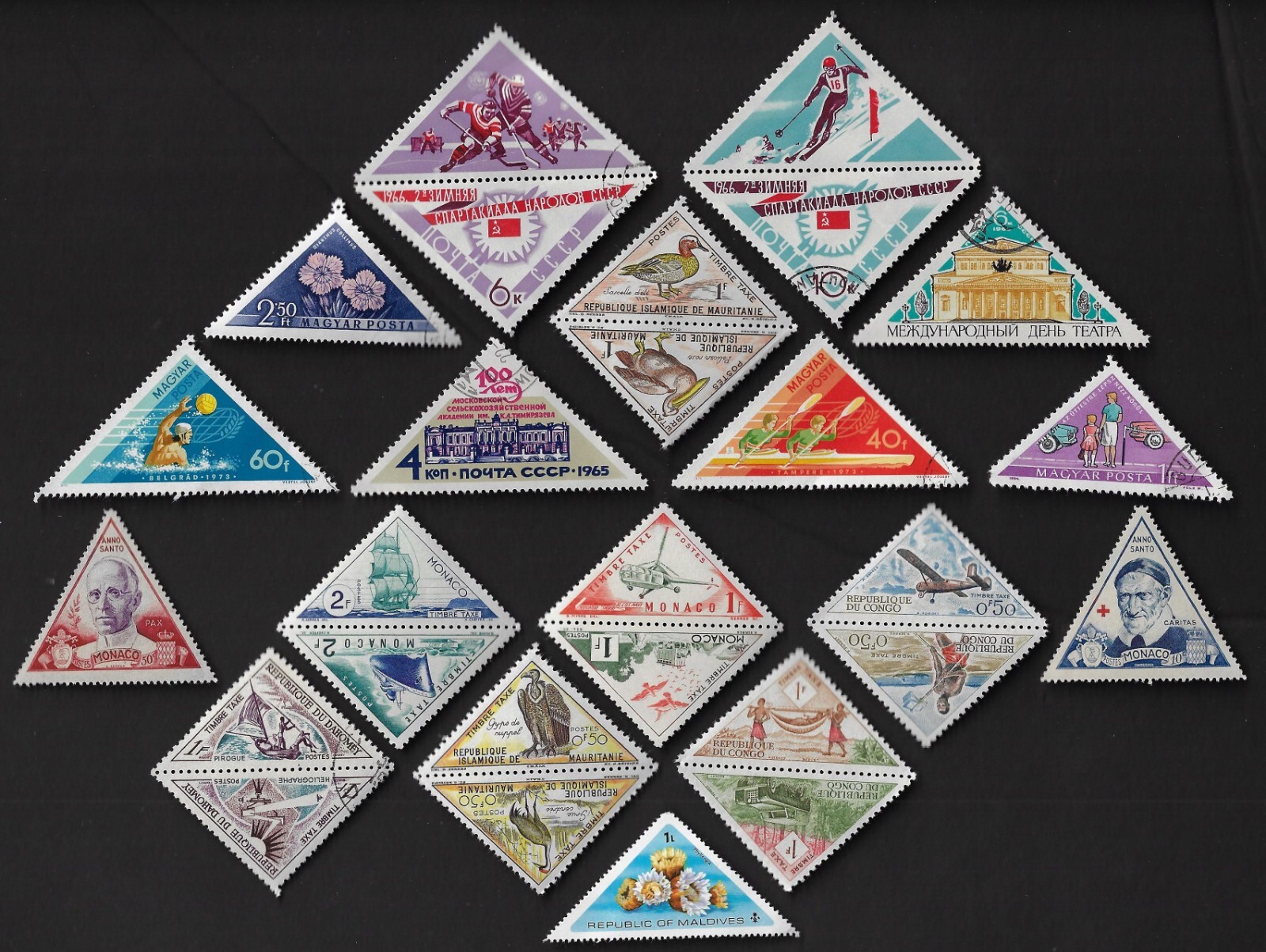 25 ALL DIFFERENT TRIANGLES: TRIANGLE SHAPED STAMPS | eBay