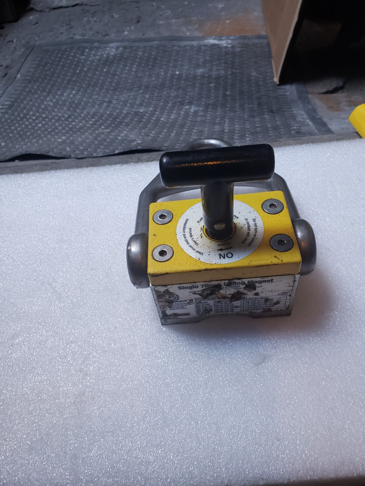 Magswitch Mlay1000 Lifting Magnet, 1000 Lb Max Load Cap - 1 per EA ...