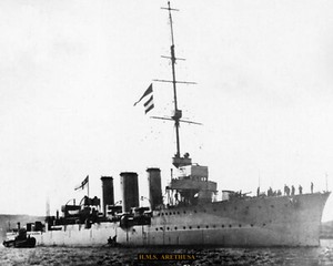 ROYAL NAVY CRUISER HMS ARETHUSA 1913 8 X10 PHOTOGRAPH WITH BONUS STATS ...