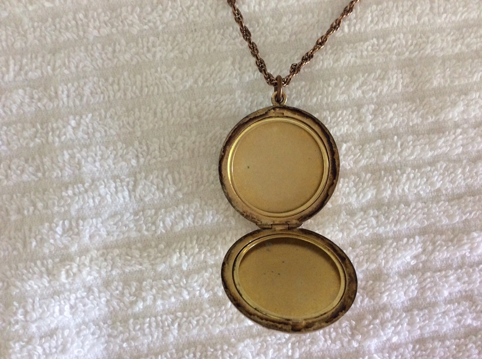 Antique Gold Filled Locket - Gem