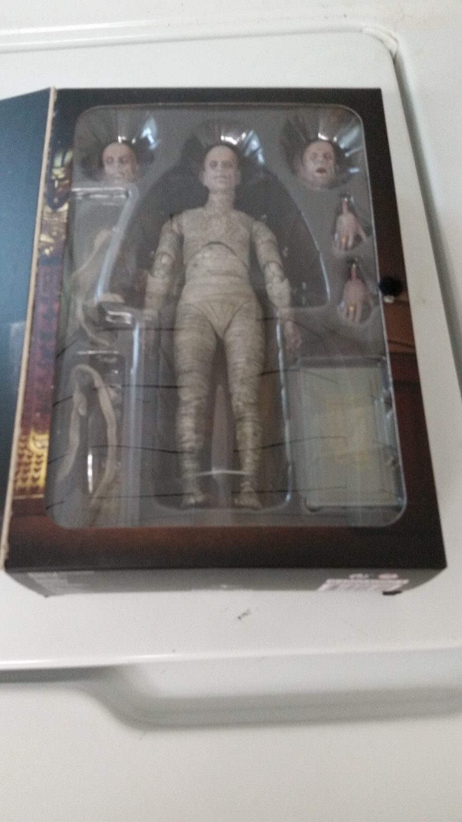 NECA Universal Monsters The Mummy Ultimate 7-inch Action Figure Boris ...