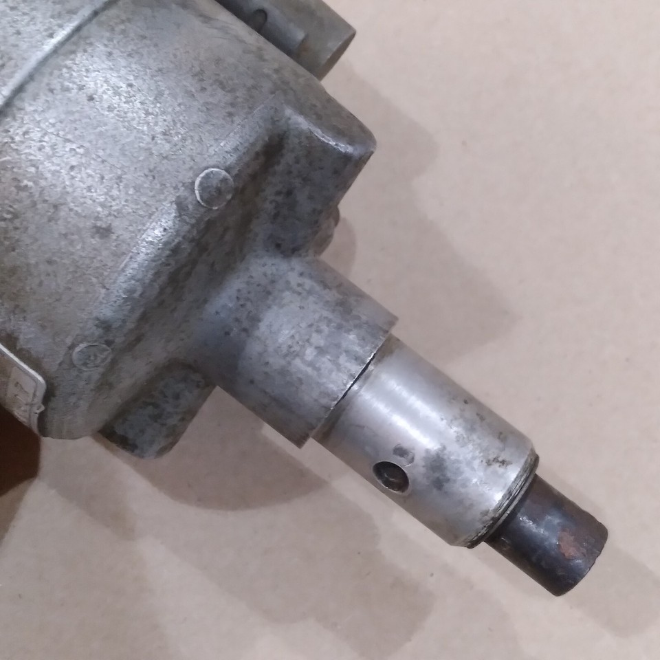 Mallory Vintage Distributor FORD 4 Cyl Model A B Y2 11A W/cap YC YL ...