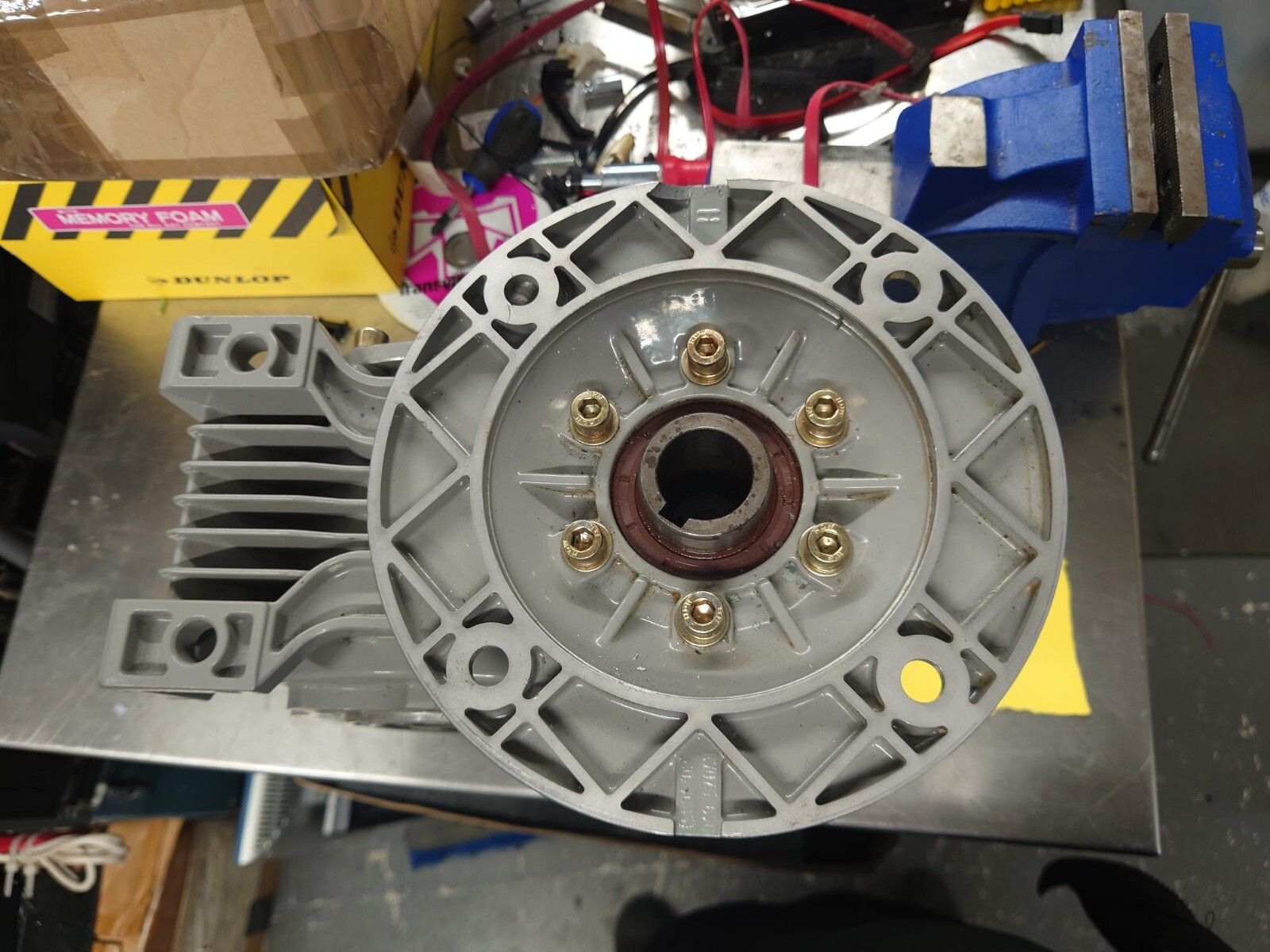 TEC TCNDK90, 100B14, 90RIGHT ANGLE WORM GEARBOX REDUCER10:1 35MM BORE ...