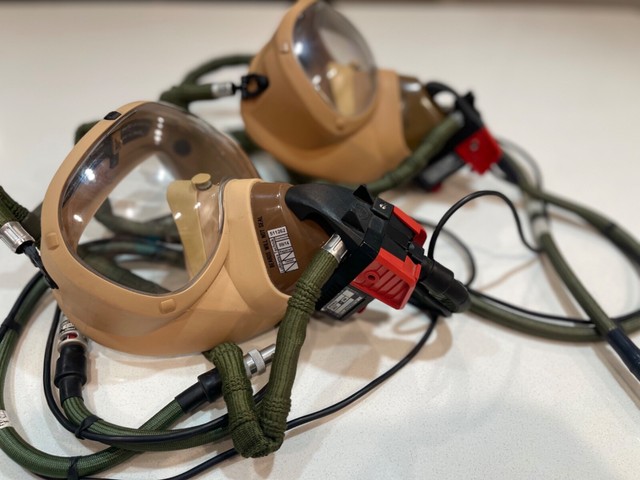 eros intertechnique pilot oxygen full face masks mf10-05-11 for sale ...