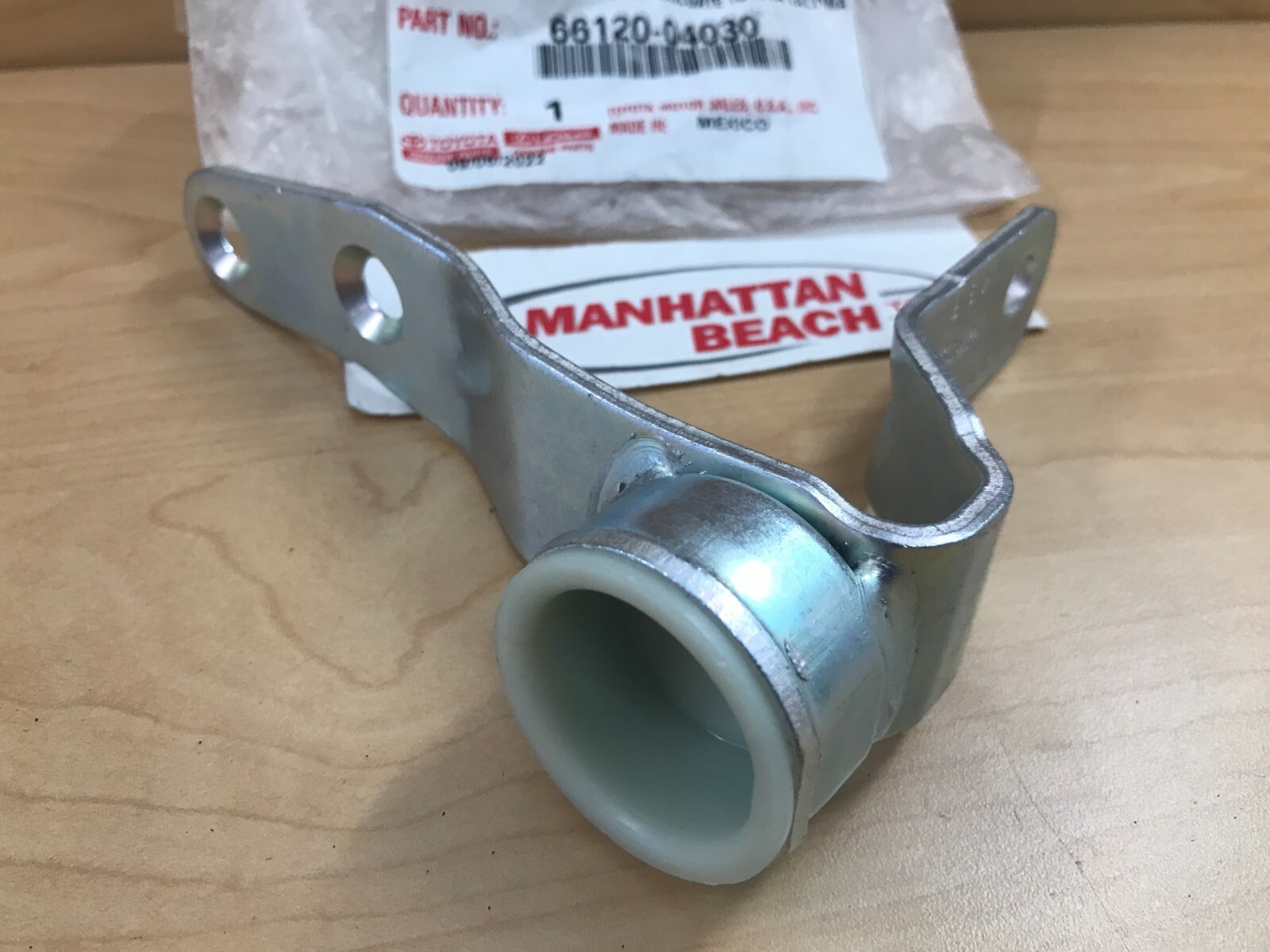 TOYOTA 16-23 TACOMA REAR TAILGATE HINGE DRIVER SIDE 66120-04030 GENUINE ...