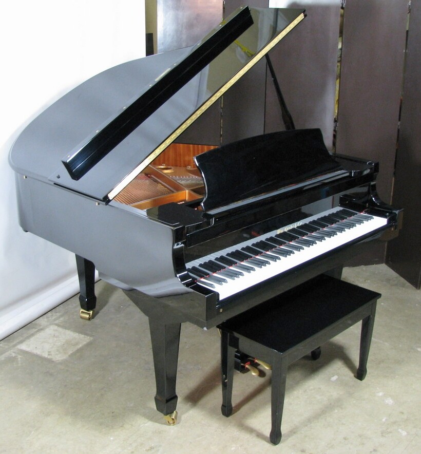 Knabe Baby Grand Piano Model KN-520; Gloss Black With Bench ...