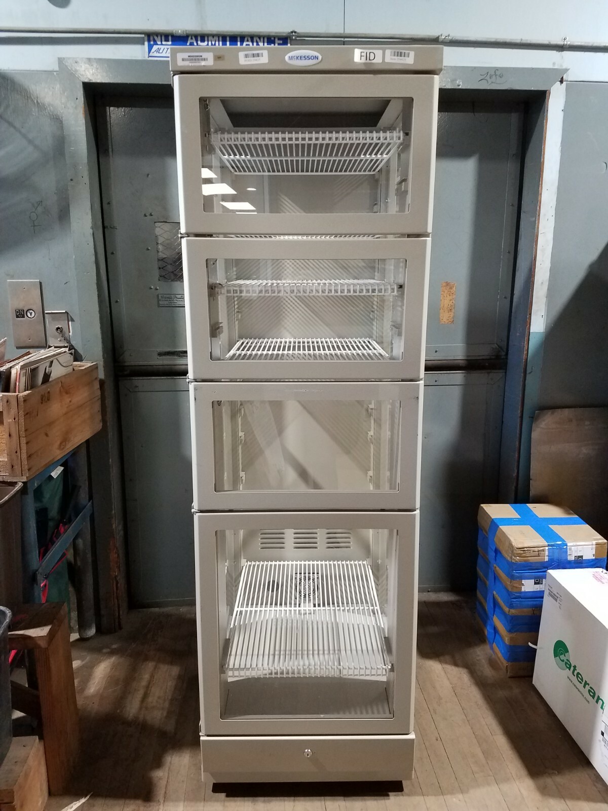 McKesson Acudose Medication Supply Tower Cabinet Hospital Grade No Key ...
