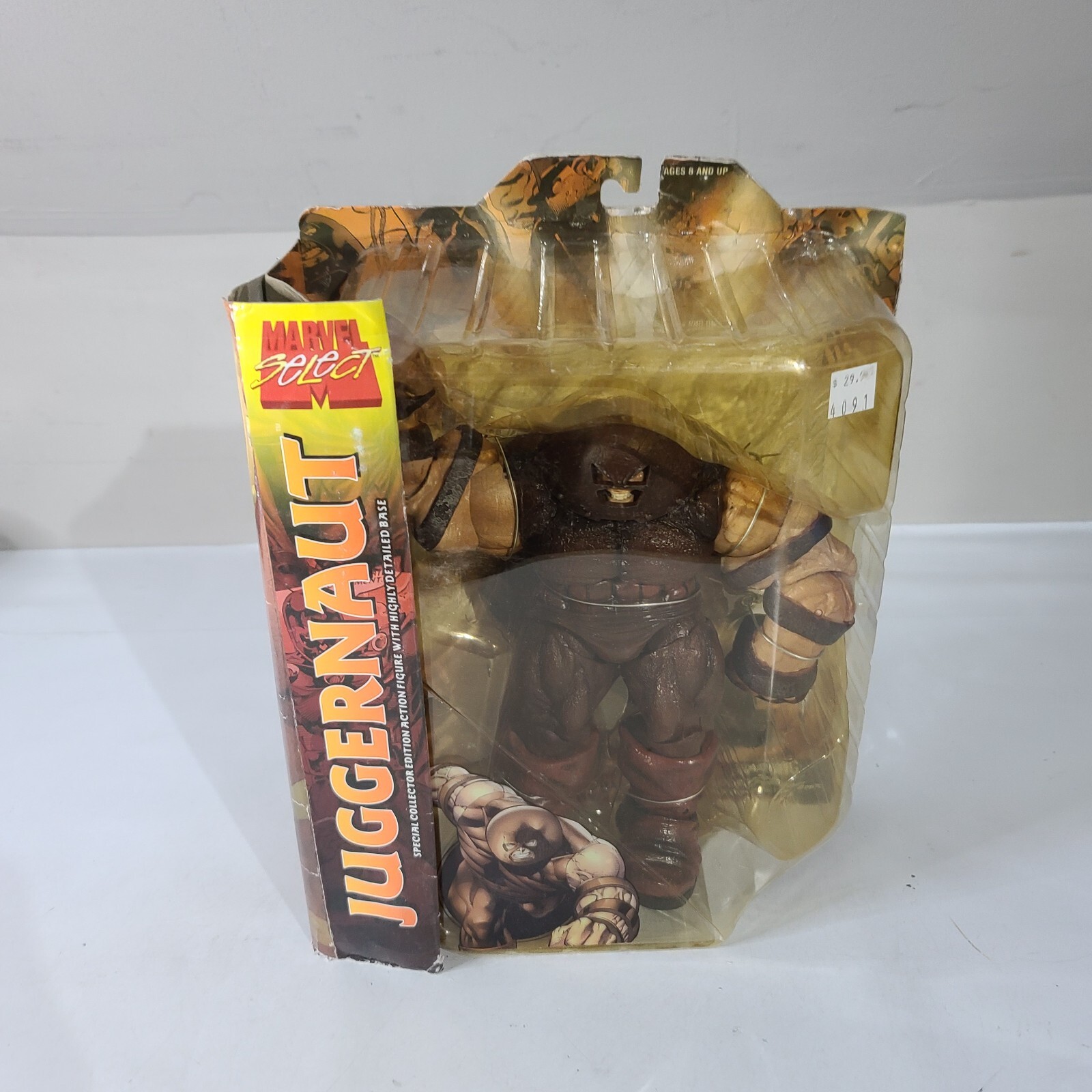 Marvel Diamond Select - Juggernaut Figure (2019) Worn/ Yellow / Damage Box