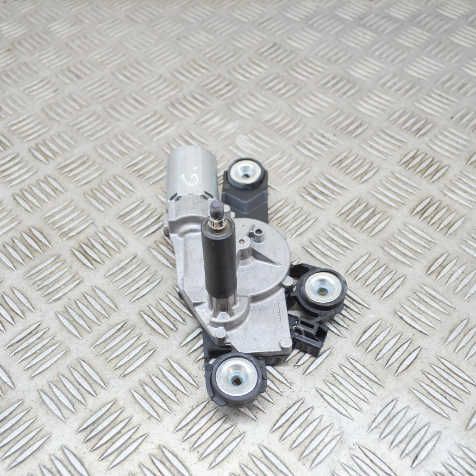 Moteur d'essuie-glace hayon VOLVO V60 MK1 D3 0390201884 31294492 2.0D ...