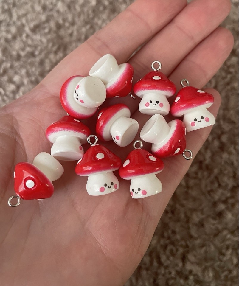 5 Cute Mushroom Kawaii Charms, 3D Resin Pendants for Jewelry Making ...
