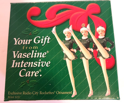 Radio City Music Hall Christmas Rockettes Kickline 75th Anniversary ...