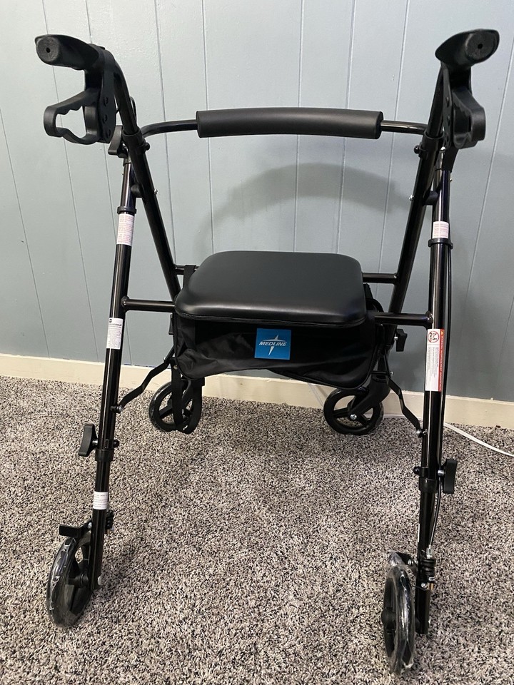 Medline Rollator Walker, Superlight Aluminum 6-inch Wheels, 13 LBS ...