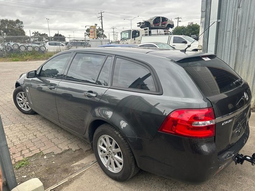HOLDEN COMMODORE LEFT REAR DOOR WINDOW VF, WAGON, 05/13-12/17 13 14 15 ...