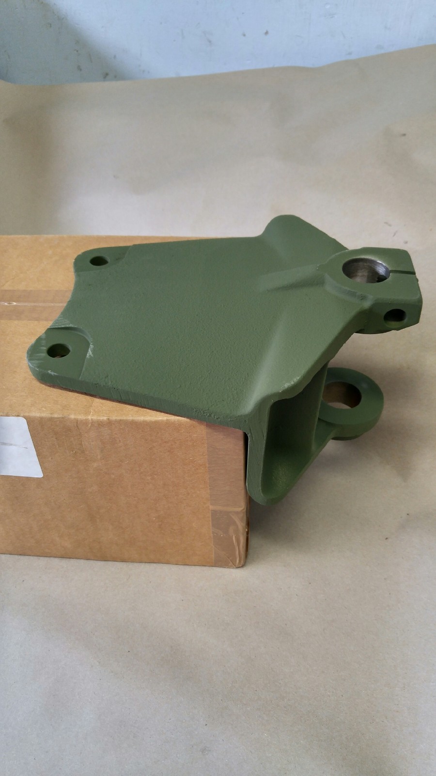 LEAF SPRING SHACKLE HANGER BRACKET SUSPENSION FRAME MOUNT M39 M54 M809 ...