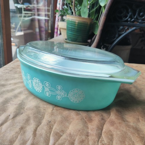 Pyrex 045 Turquoise White Lace Medallion Oval Casserole Dish 2.5 QT w ...