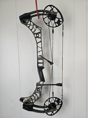 Mathews V3 27 Compound Bow | eBay