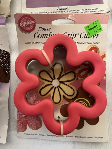 Wilton Comfort Grip Cookie Cutters Lot Bear Butterfly Cake Square ...