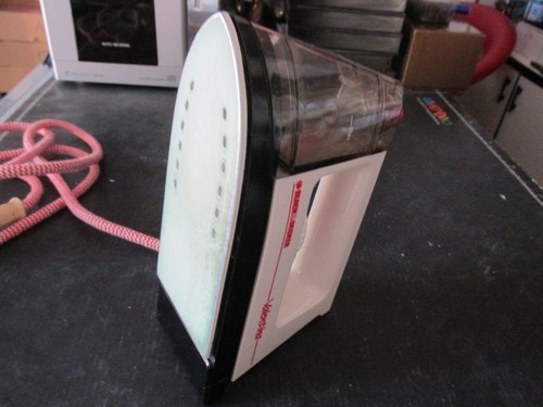 Fer à Repasser Vintage de Voyage BLACK e Decker Modèle " Valentina ...