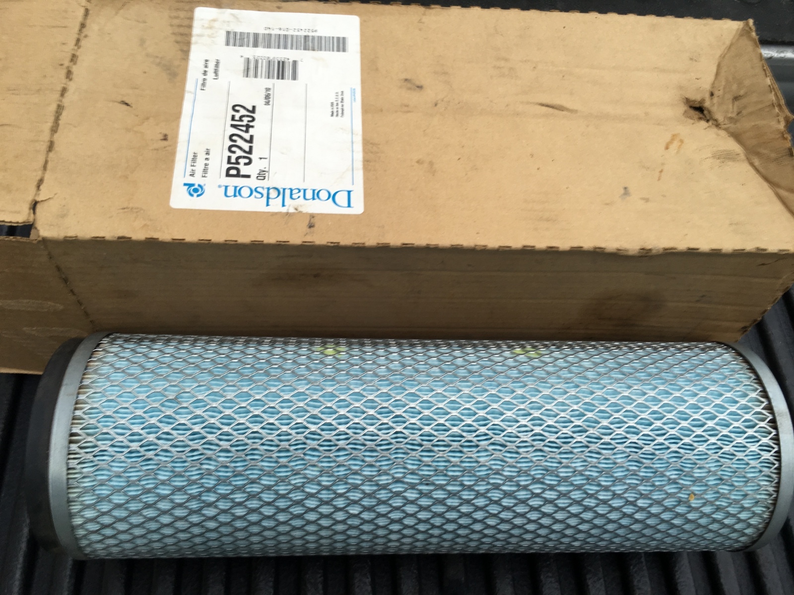 DONALDSON P522452 - Air filter cross reference