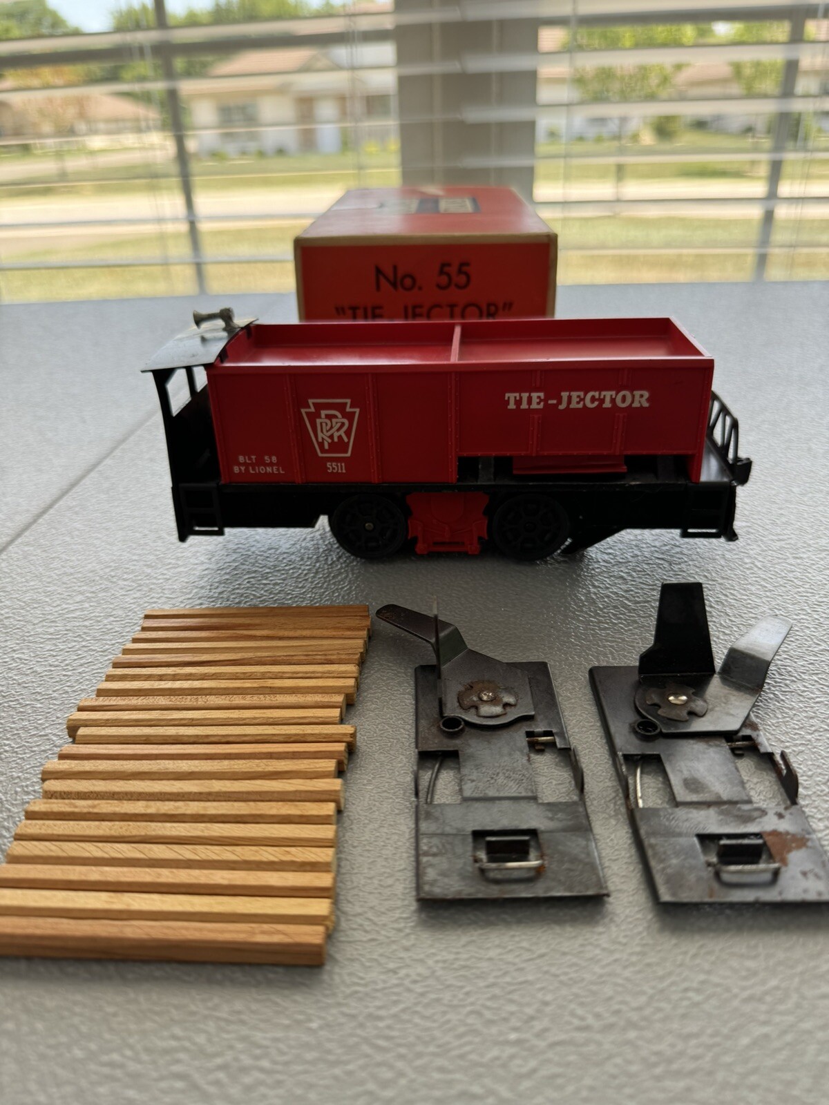 lionel trains tie jector car #55 with box | eBay