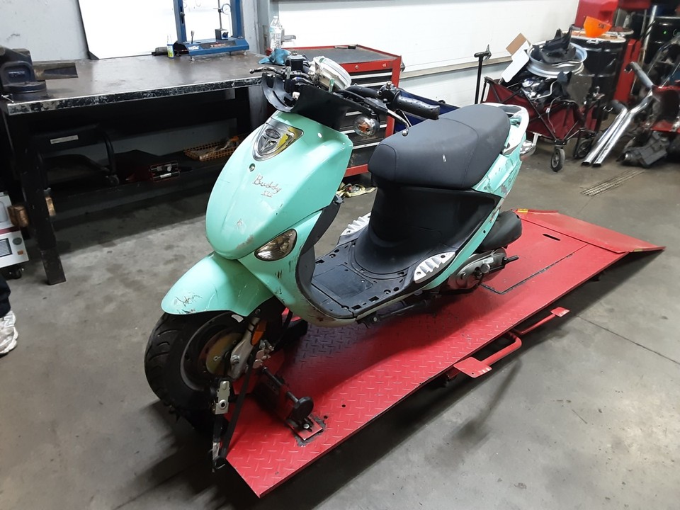 2015 15 Genuine Buddy Scooter 125cc Complete Engine Motor Assembly BR ...