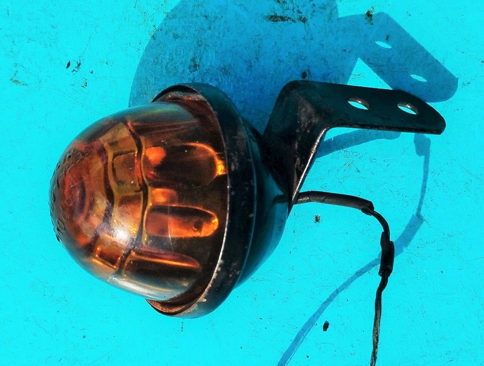Vintage Arrow Amber Glass Marker Light Sema Approved Medford NJ Working ...