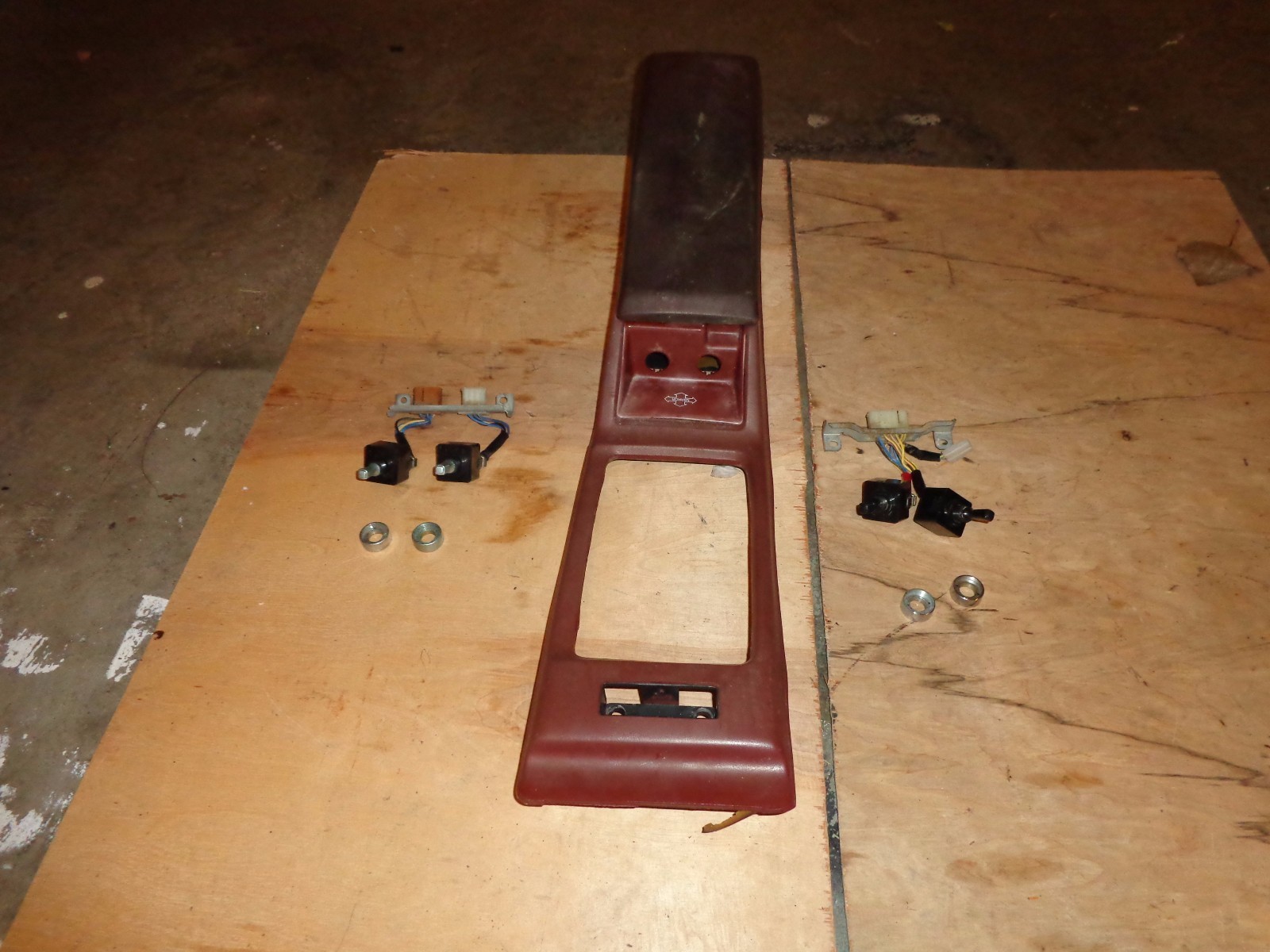 Nissan 280zx Red Console Lid no coin tray Choice of Mirror control 79 ...