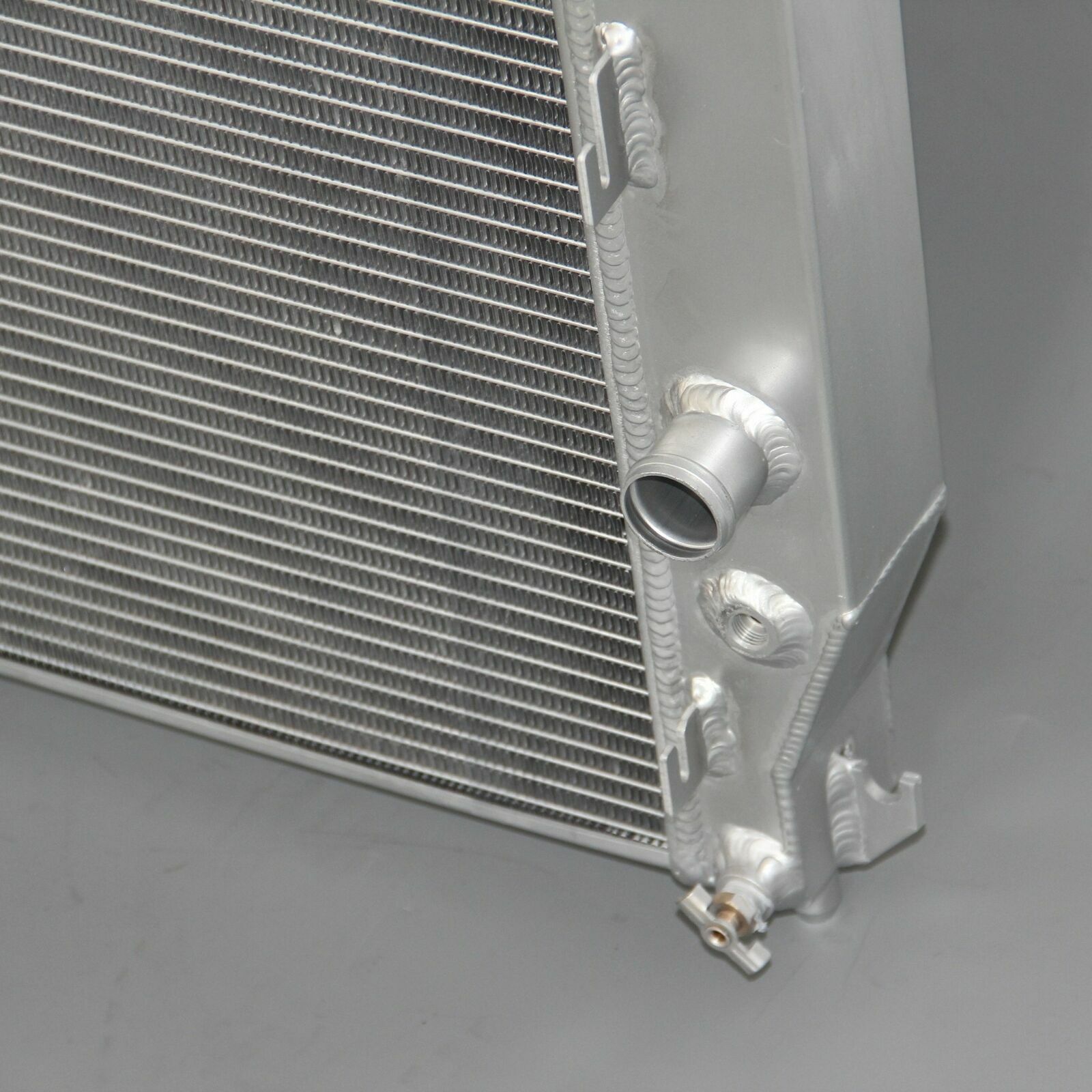 CU1885 Aluminum Radiator For 97-04 Chevrolet Chevrolet Corvette 5.7L ...
