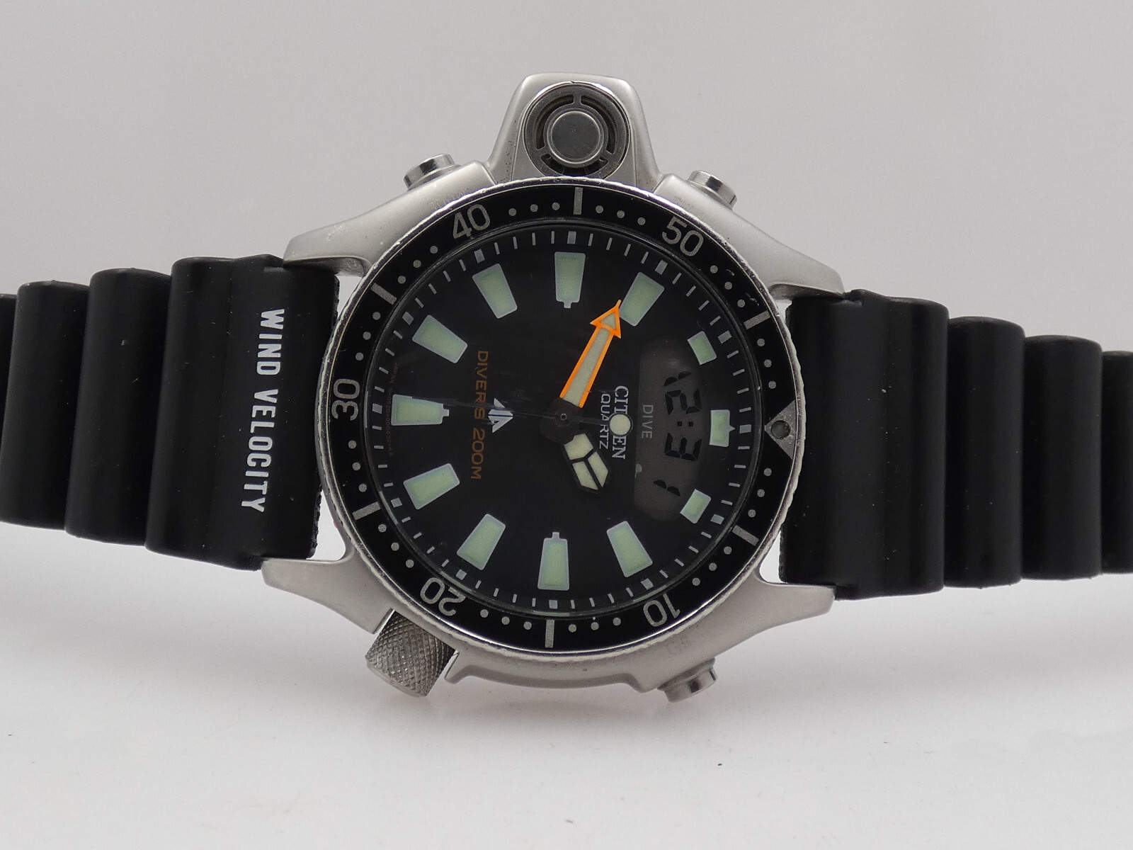 Citizen Promaster C520-S044898 Divers 200m Stainless Steel Box Quartz ...