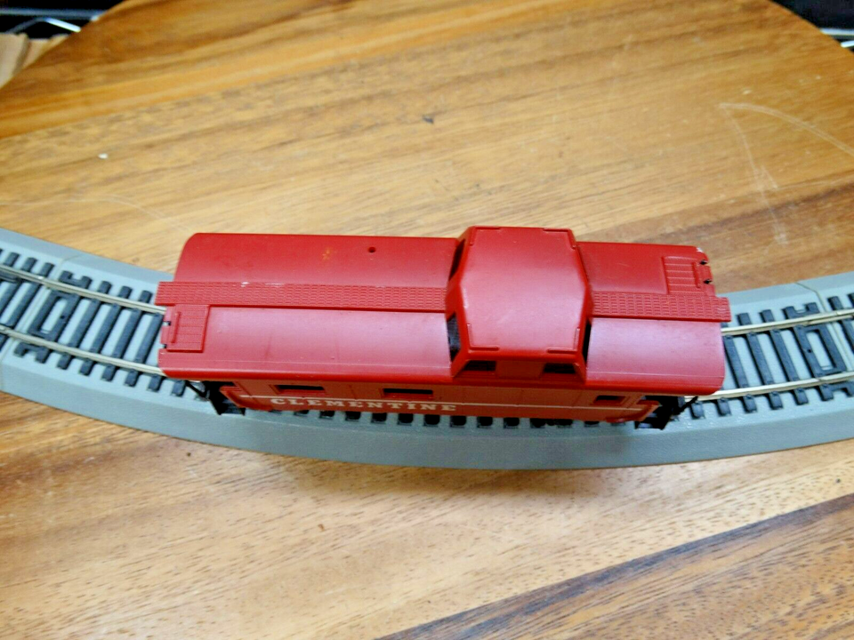TYCO HO Scale 33' Clementine Hobby Model Railroad Cupula Caboose | eBay