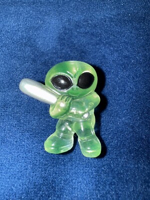 VINTAGE 1990s ALIEN GUM BALL/VENDING MACHINE TOY/ PRIZE/BASEBALL BAT | eBay