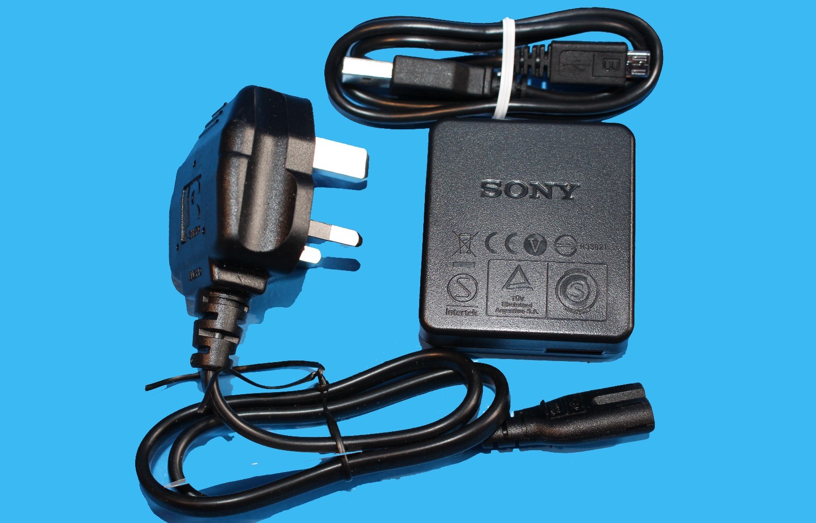 GENUINE ORIGINAL SONY AC-UB10C AC ADAPTOR + MICRO USB CABLE - UK STOCK ...